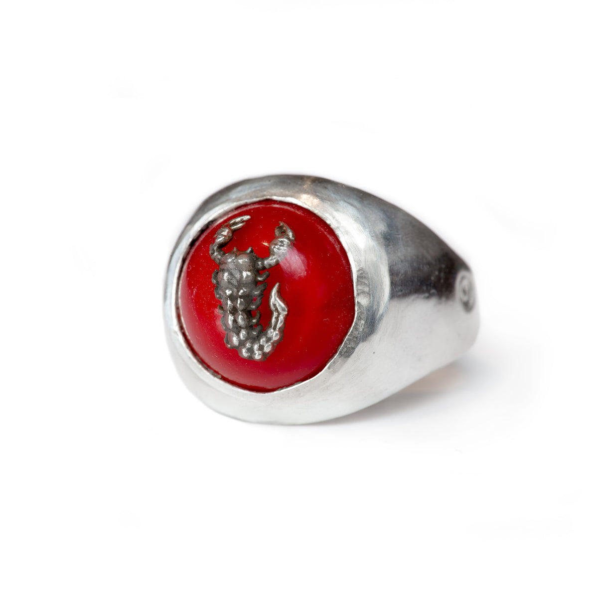 Black Scorpion Dome Ring | Alex Streeter